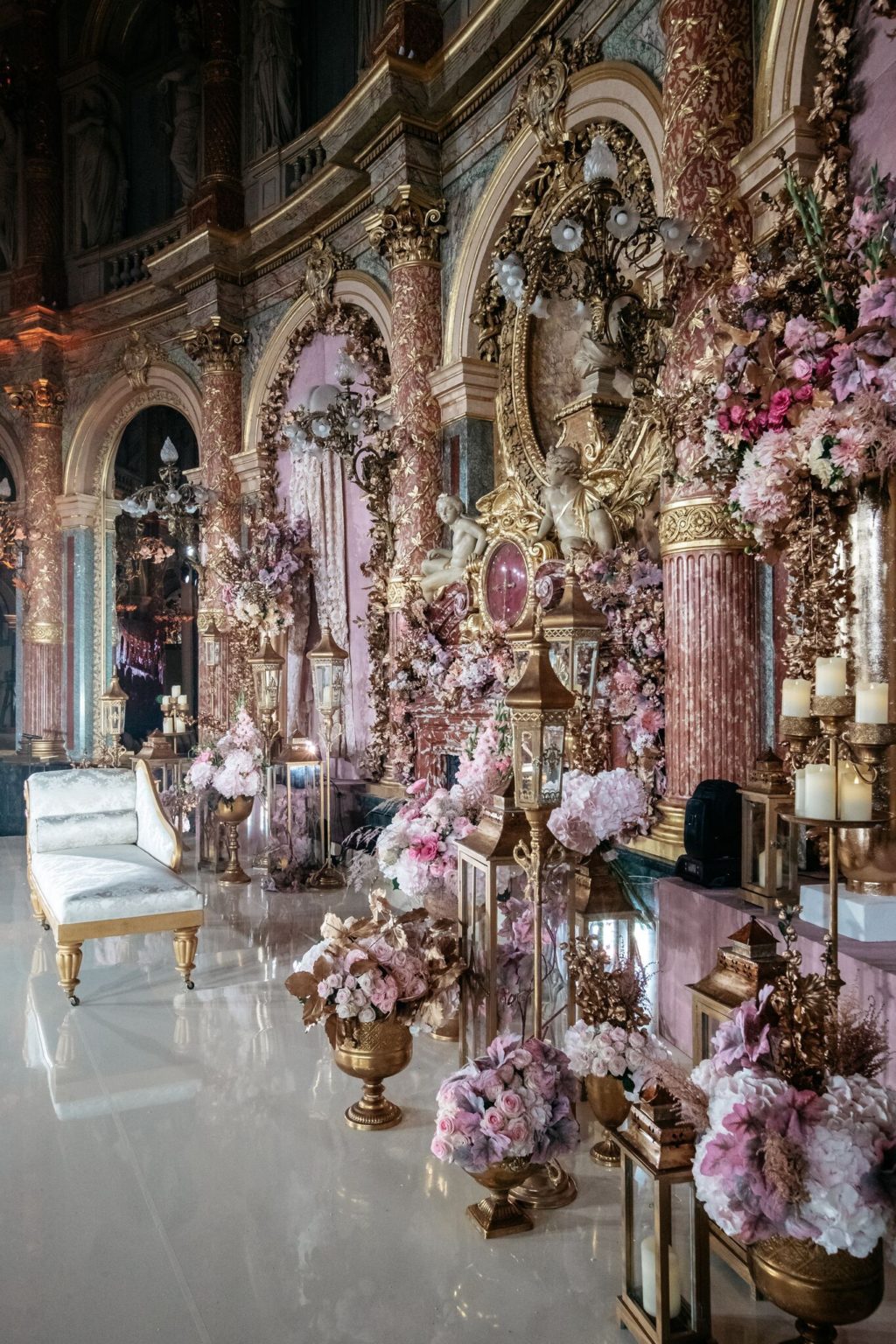 An Opulent Ballroom Wedding Celebration at the Grand Hotel ...